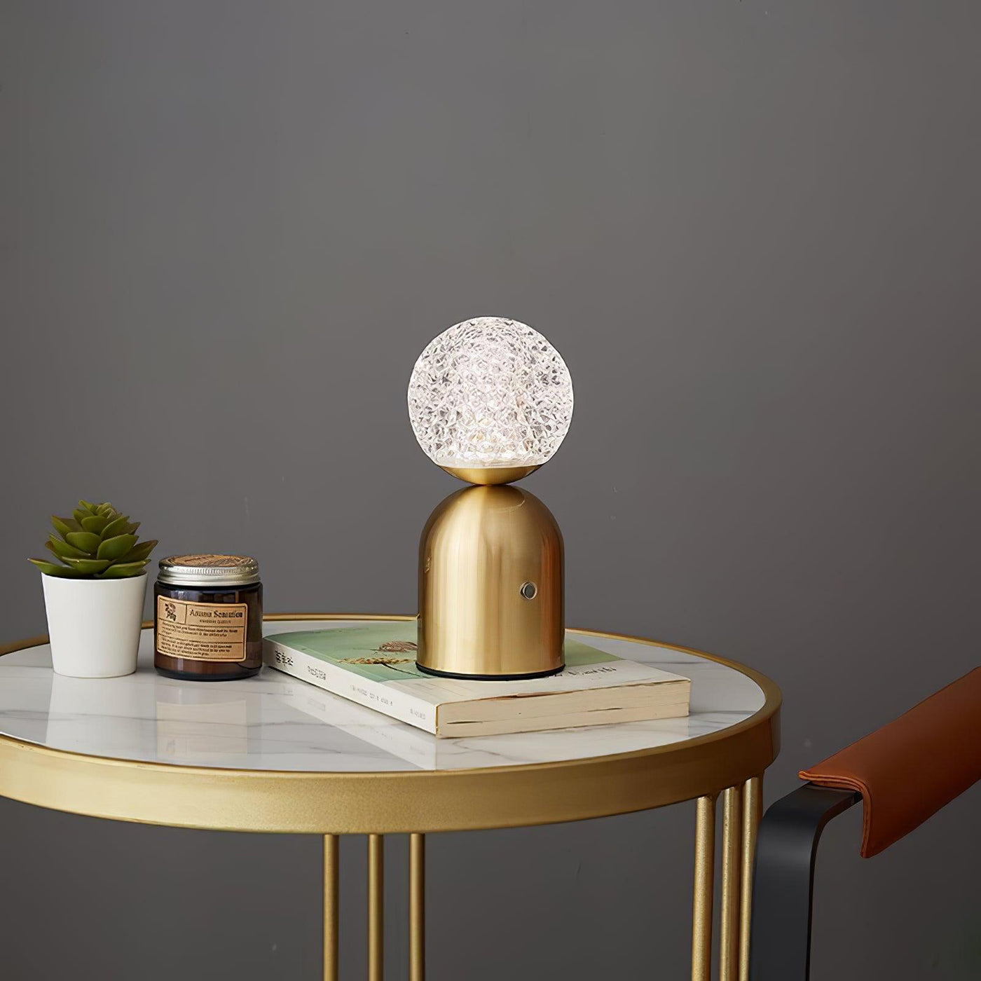 Atlas Built-in Battery Table Lamp | DWHOME