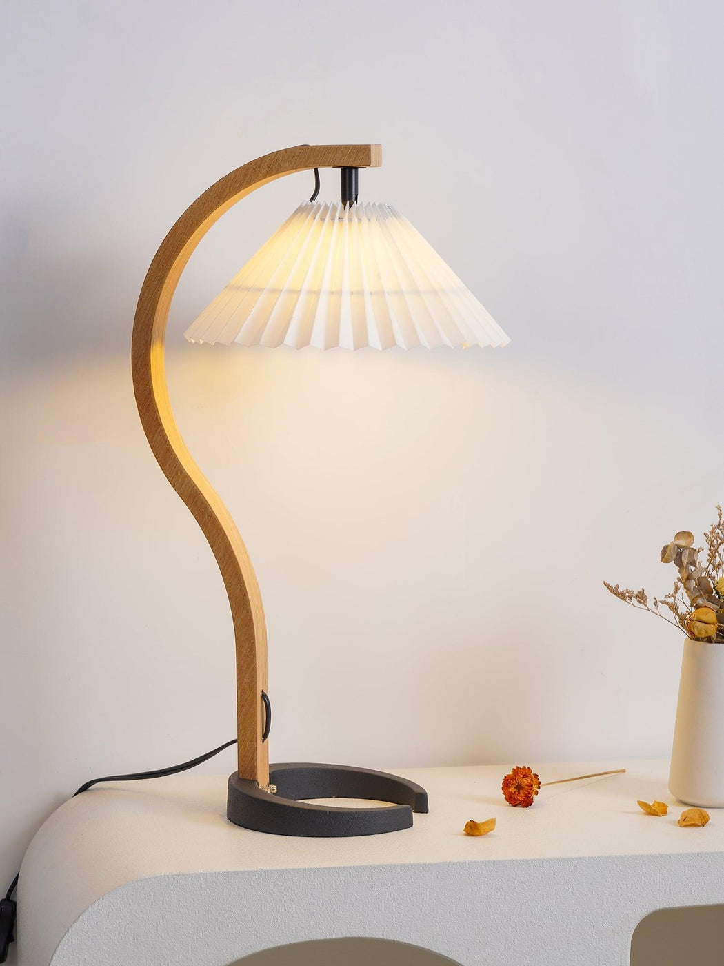 Caprani Table Lamp | DWHOME