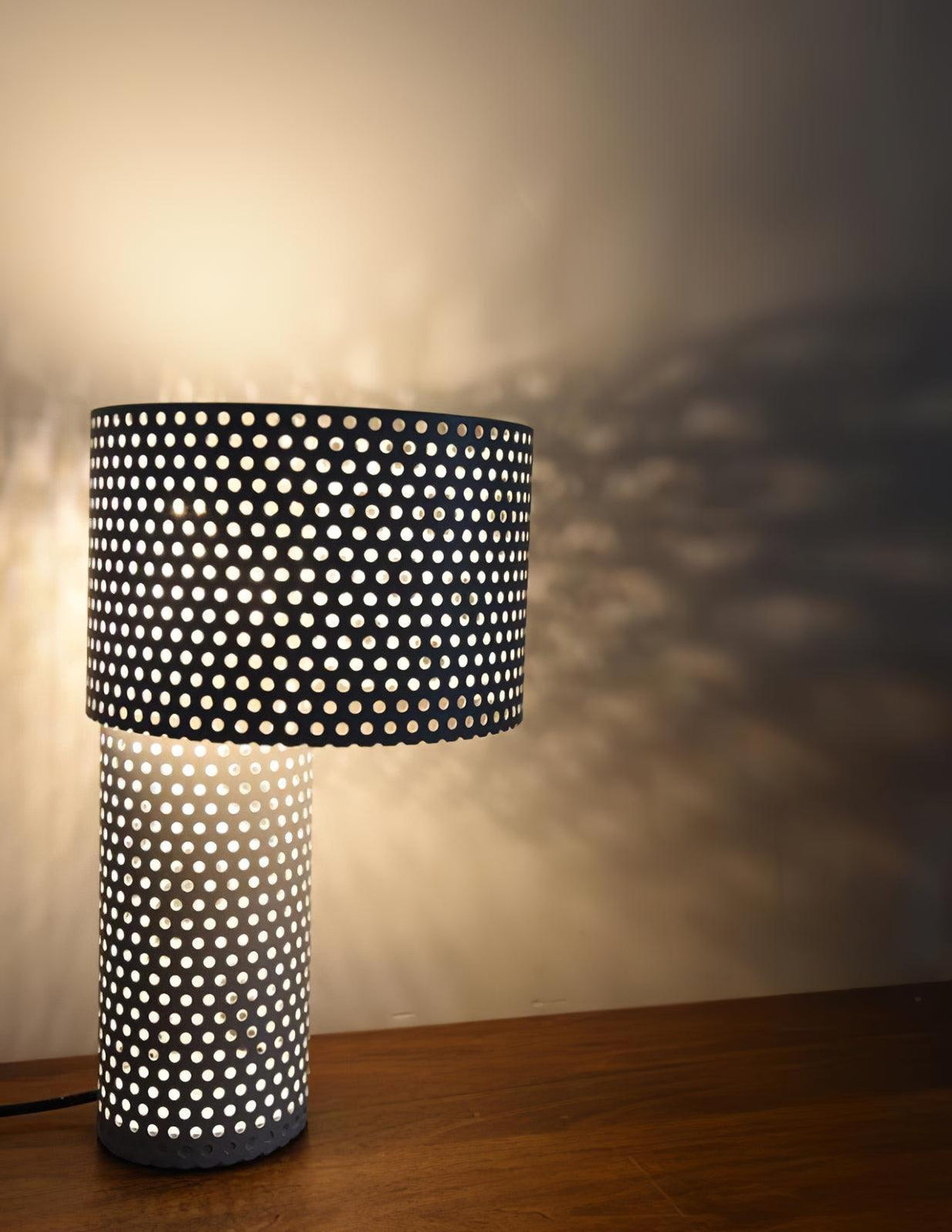 Embrey Table lamp | DWHOME