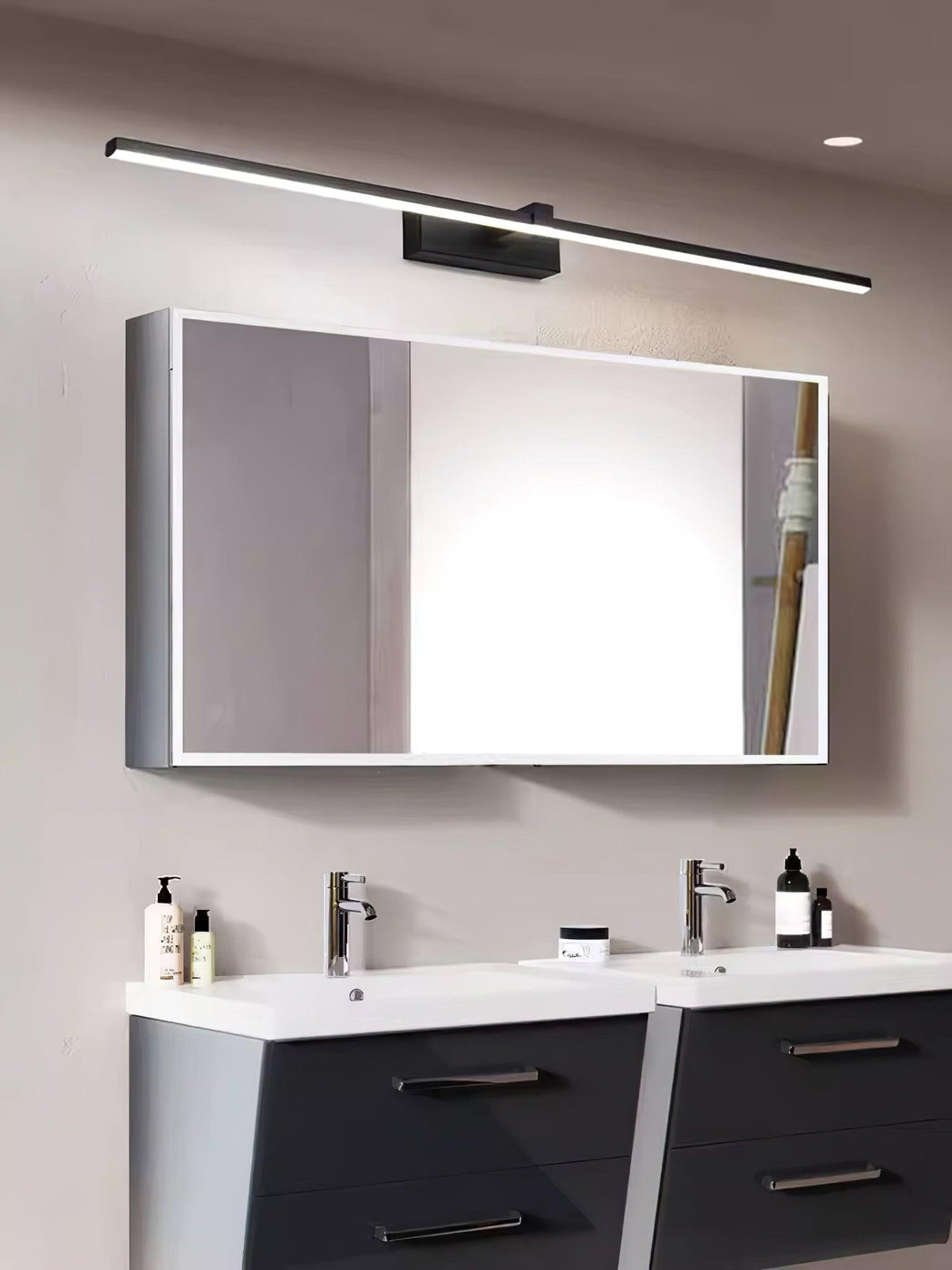 Metal Linear Mirror Wall Light | DWHOME